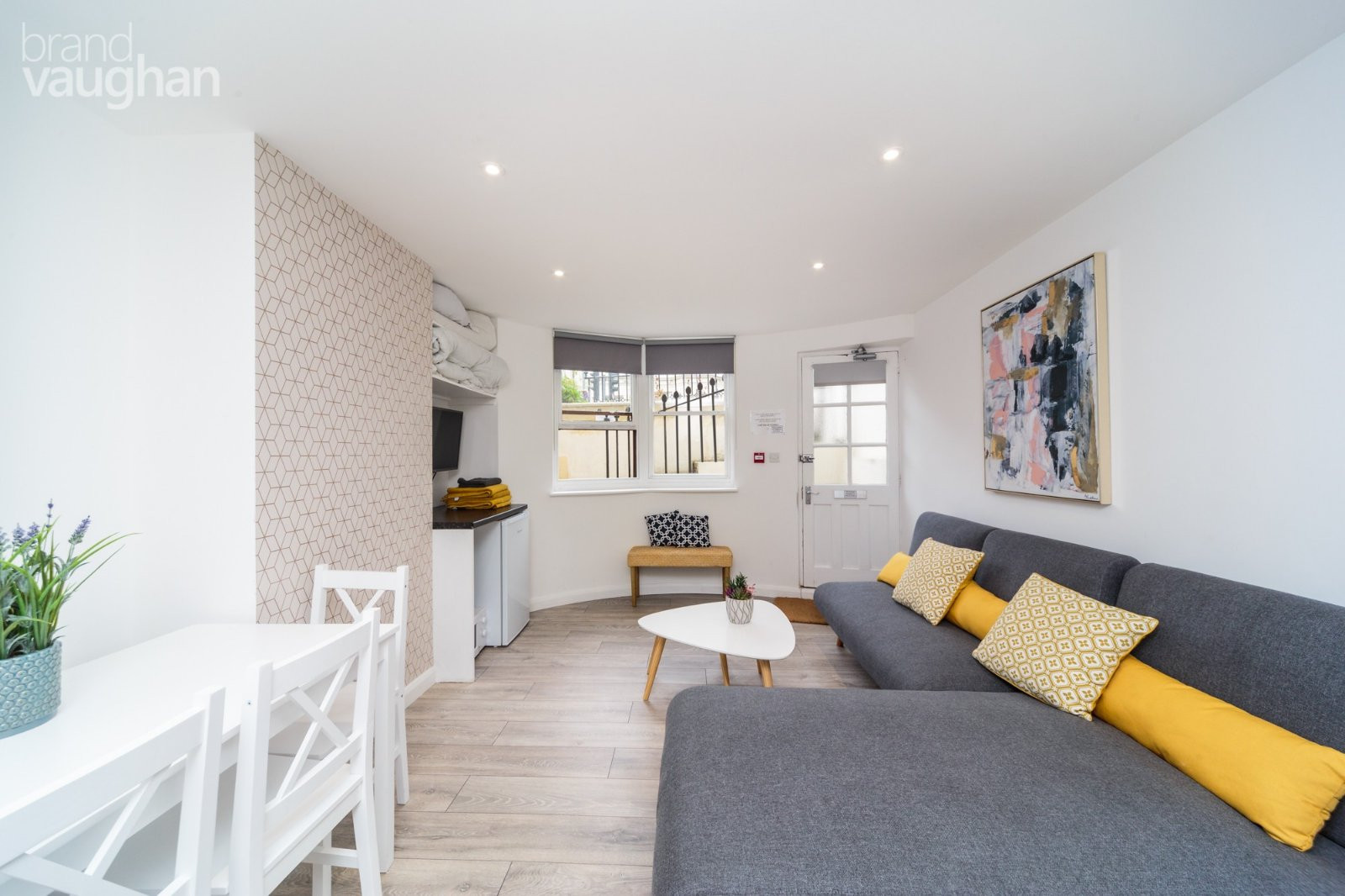 2 bed student house to rent on St James Street, Brighton, BN2 1PJ | StuRents