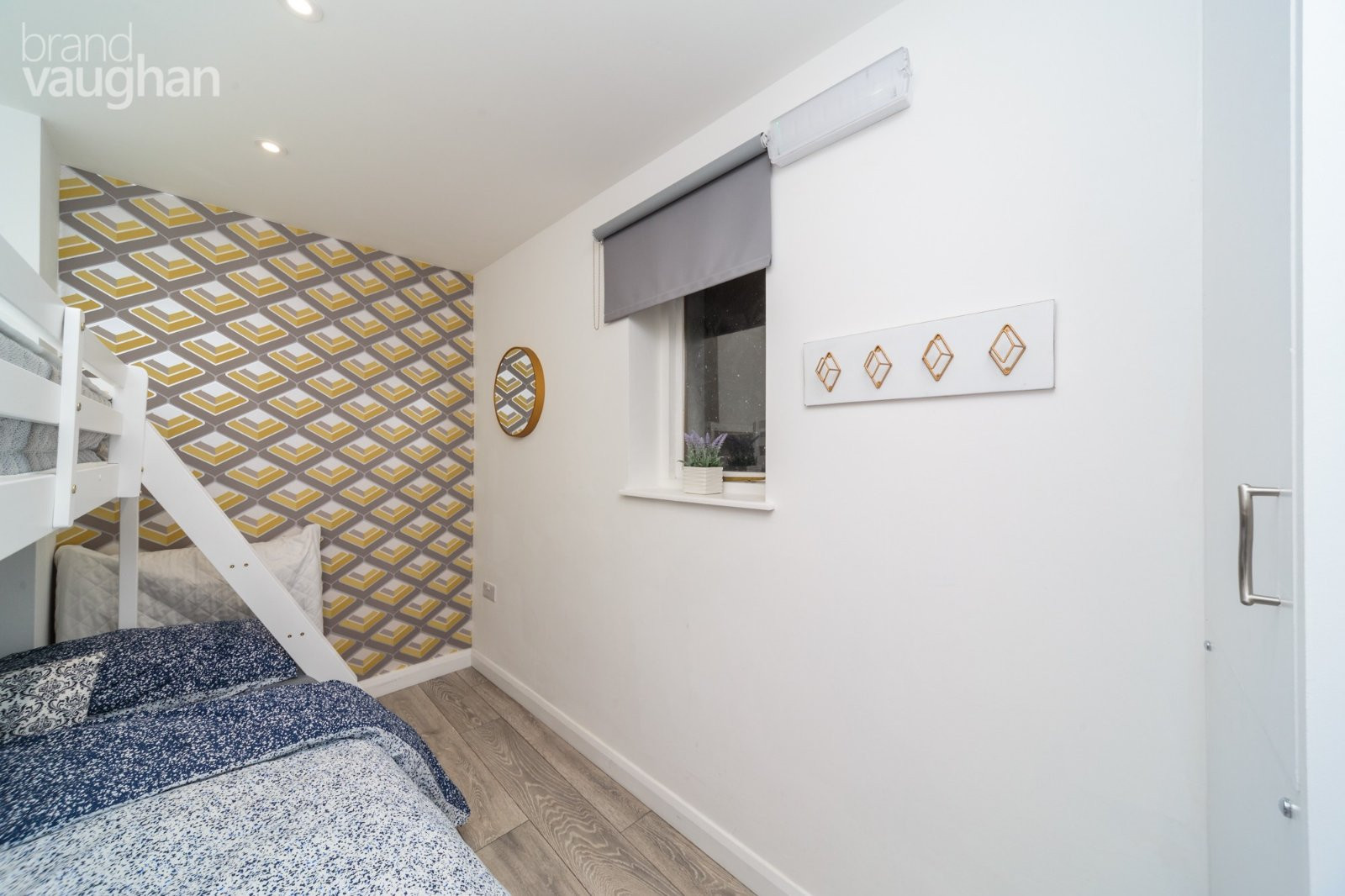 2 bed student house to rent on St James Street, Brighton, BN2 1PJ | StuRents