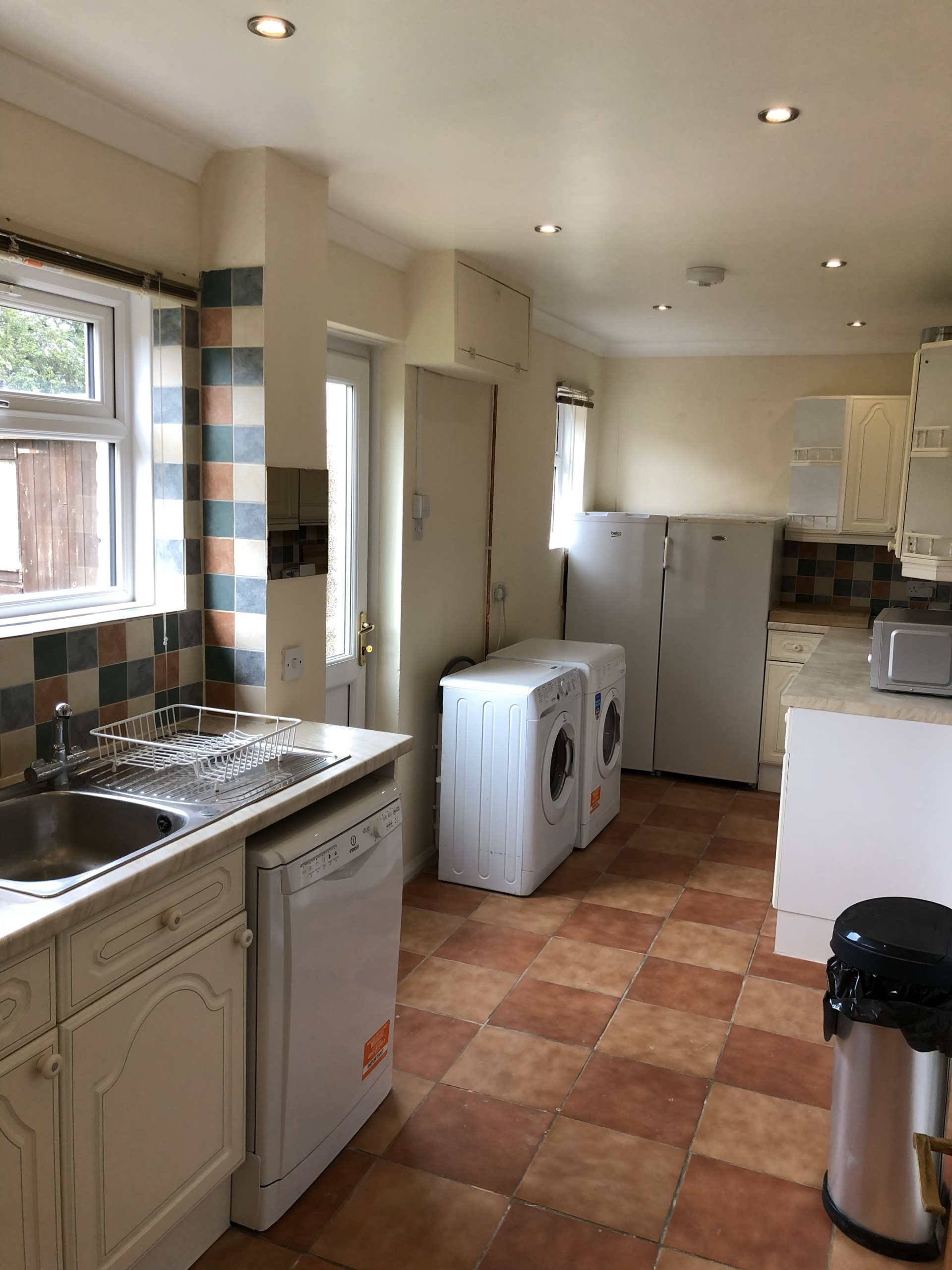 5 bed student house to rent on Ermin Place, Cirencester, GL7 1NZ | StuRents