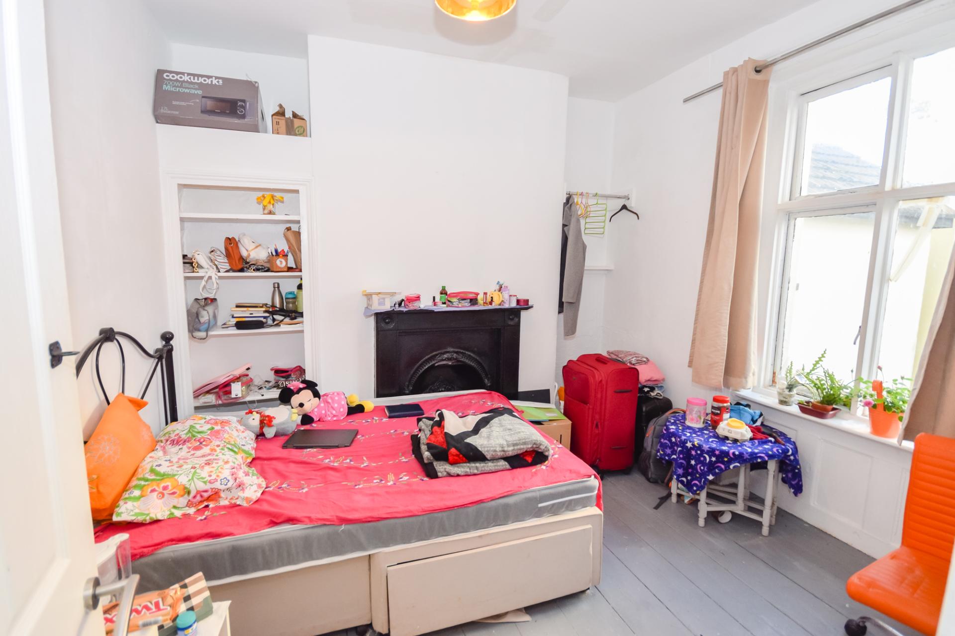 2 bed student house to rent on Russell Square, Brighton, BN1 2EE | StuRents