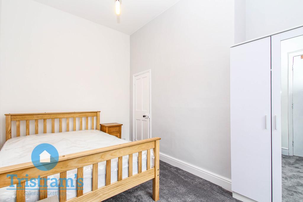 6 bed student house to rent on Portland Road, Nottingham, NG7 4GP ...
