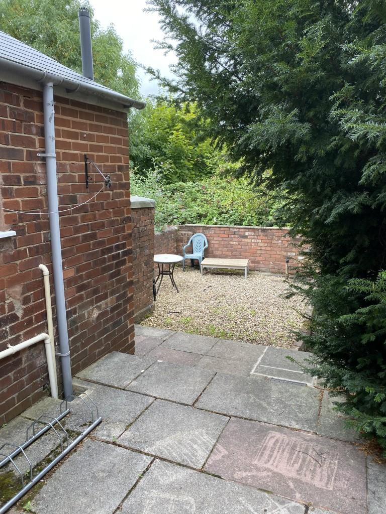 5 bed student house to rent on 23 Priory Road, Exeter, EX4 7AW | StuRents