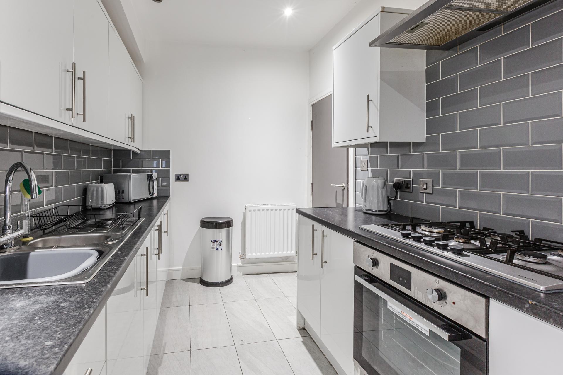 5 bed student house to rent on Holt Road, Liverpool, L7 2PR | StuRents