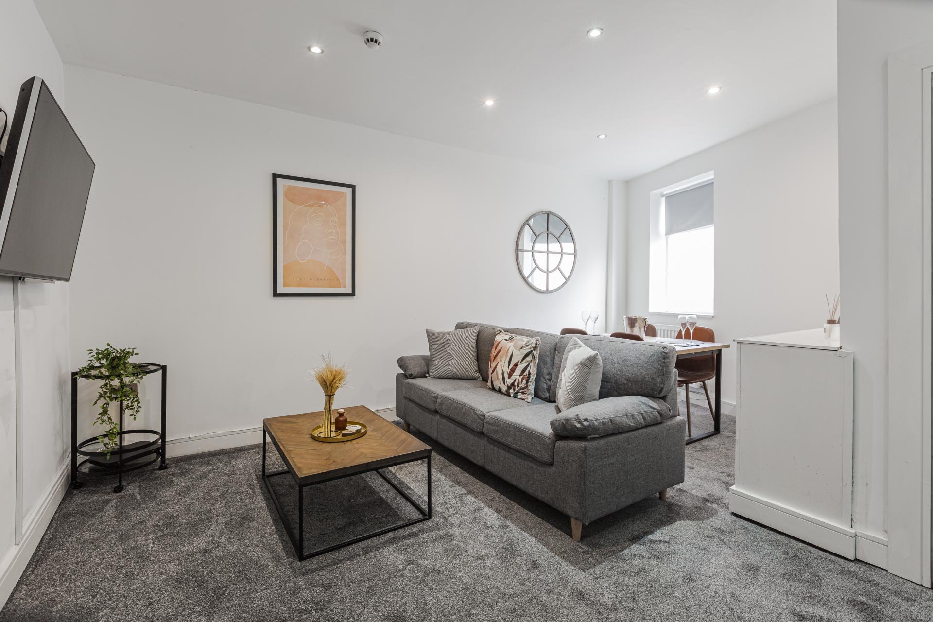 5 bed student house to rent on Holt Road, Liverpool, L7 2PR | StuRents