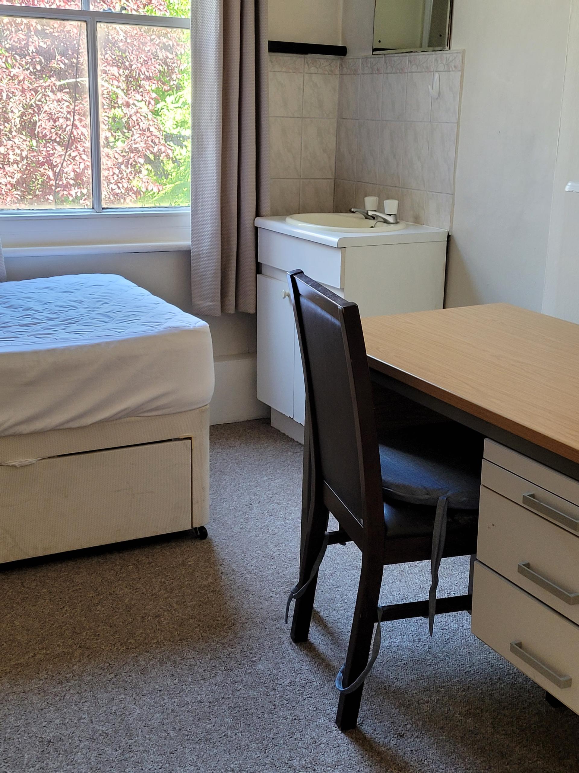 5 bed student house to rent on Divinity Road, Oxford, OX4 1LP | StuRents