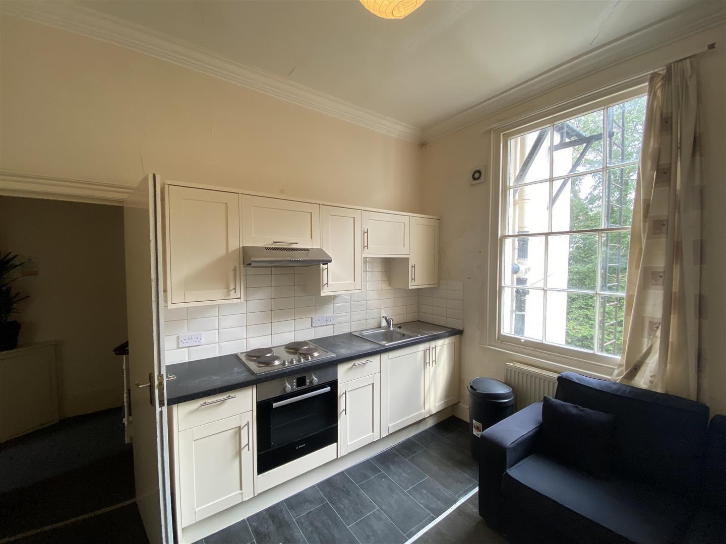 4 bed student house to rent on Chatham Place, Brighton, BN1 3TP | StuRents