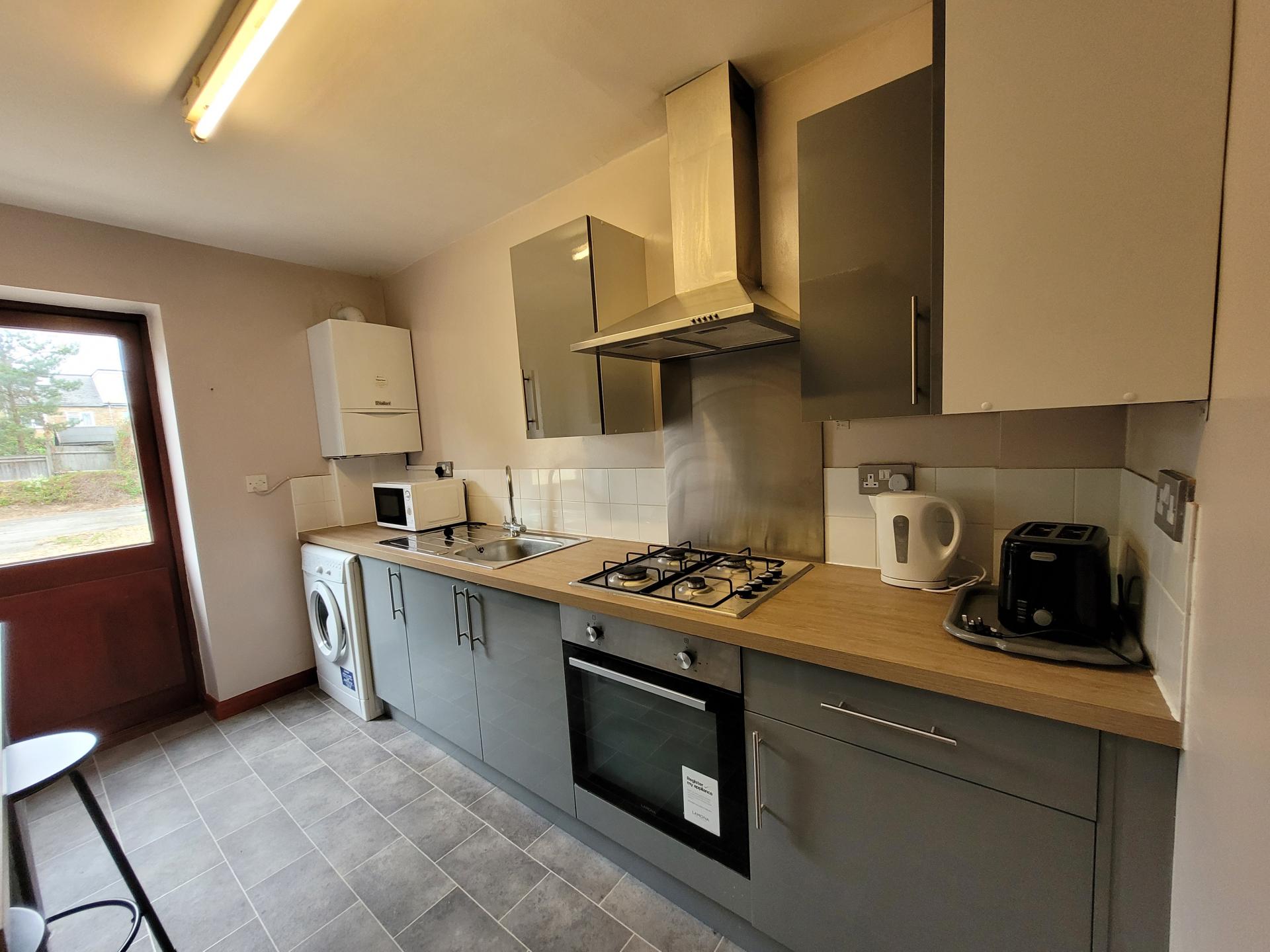 3 bed student house to rent on Howard Street, Oxford, OX4 3AY | StuRents