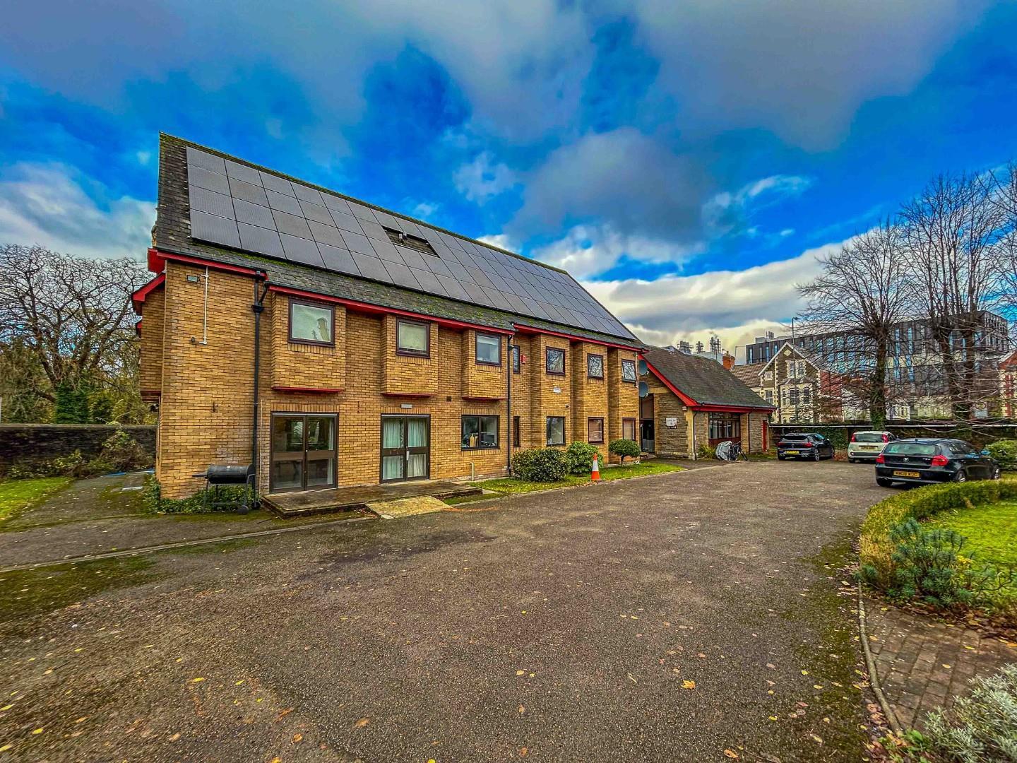 Student studio flat to rent on Colum Road, Cardiff, CF10 3EF | StuRents