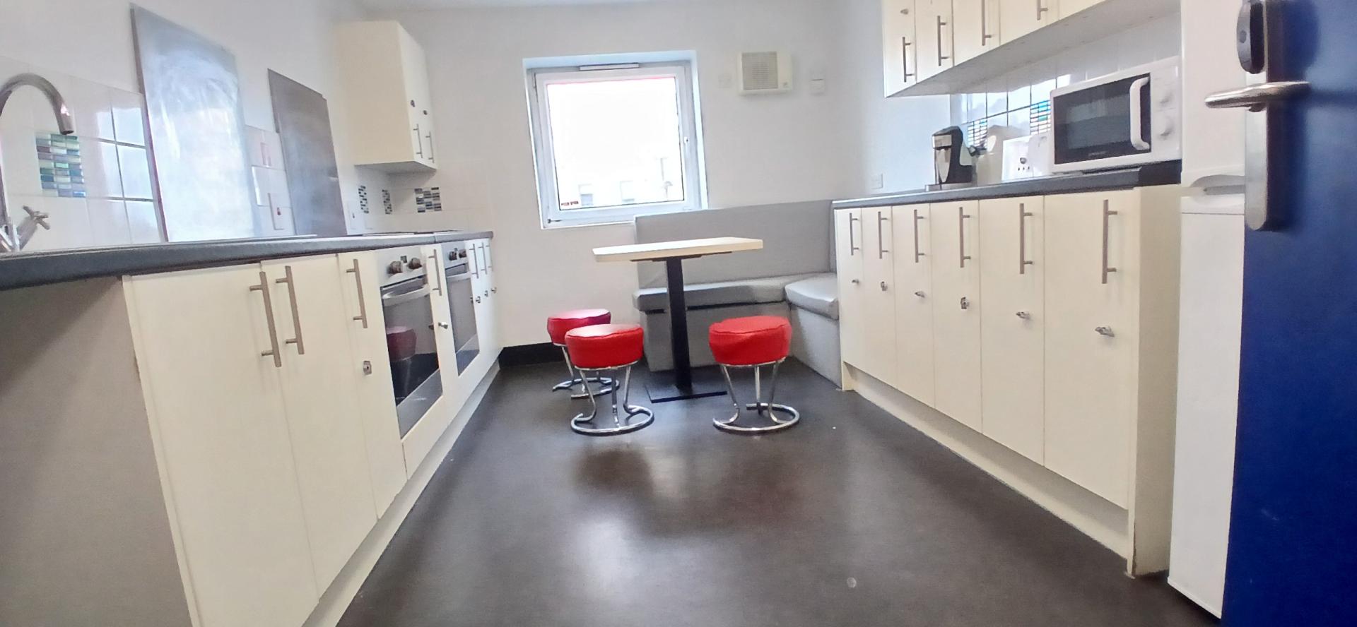 Accessible Ensuite student flat to rent on Cook Street, Southampton ...