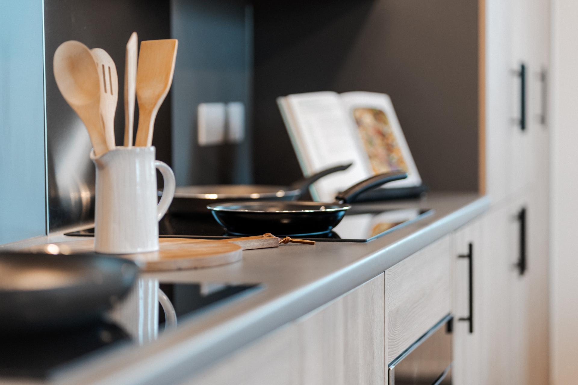 Classic En-suite student 7 bed flat to rent on Ruby Street, London ...