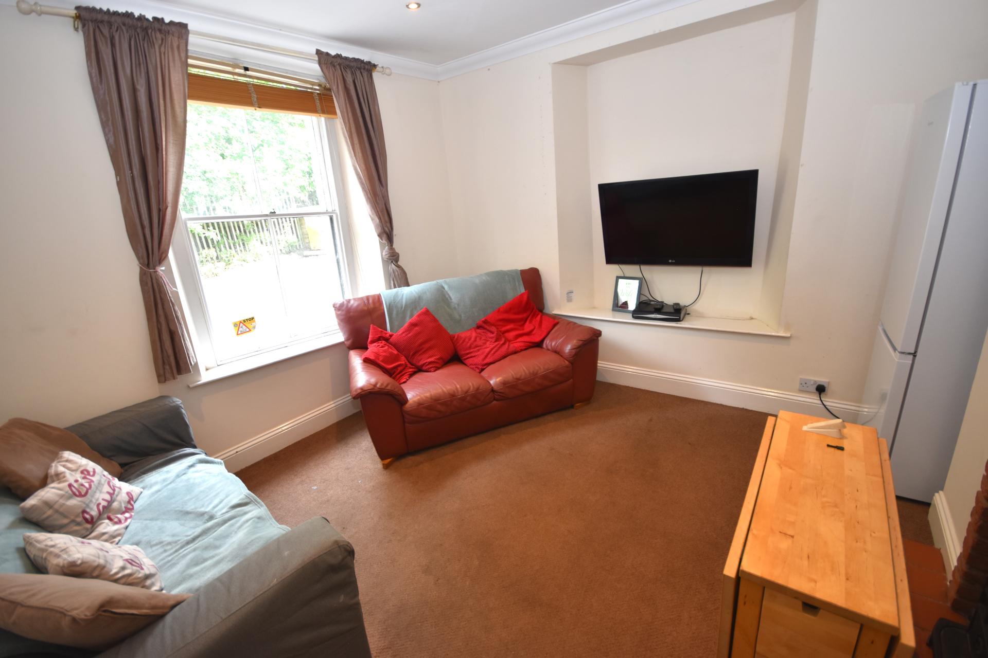 6 bed student house to rent on Flass Street, Durham, DH1 4BE | StuRents