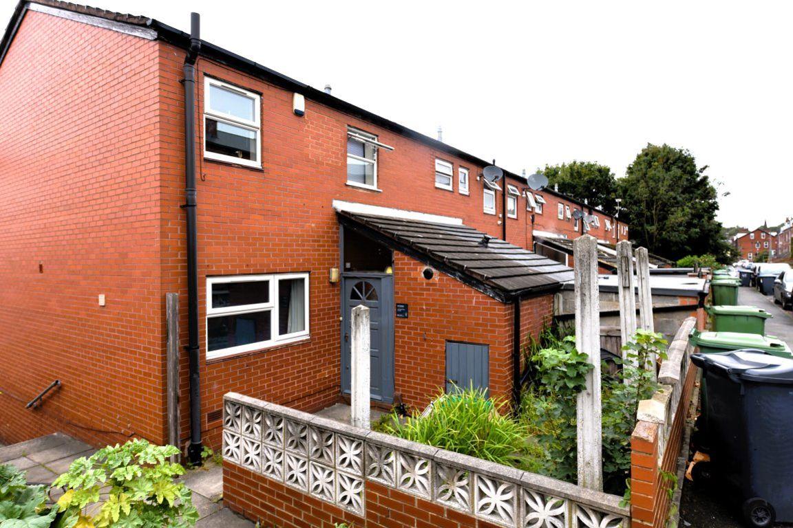 Student studio flat to rent on Howden Place, Leeds, LS6 1PB | StuRents