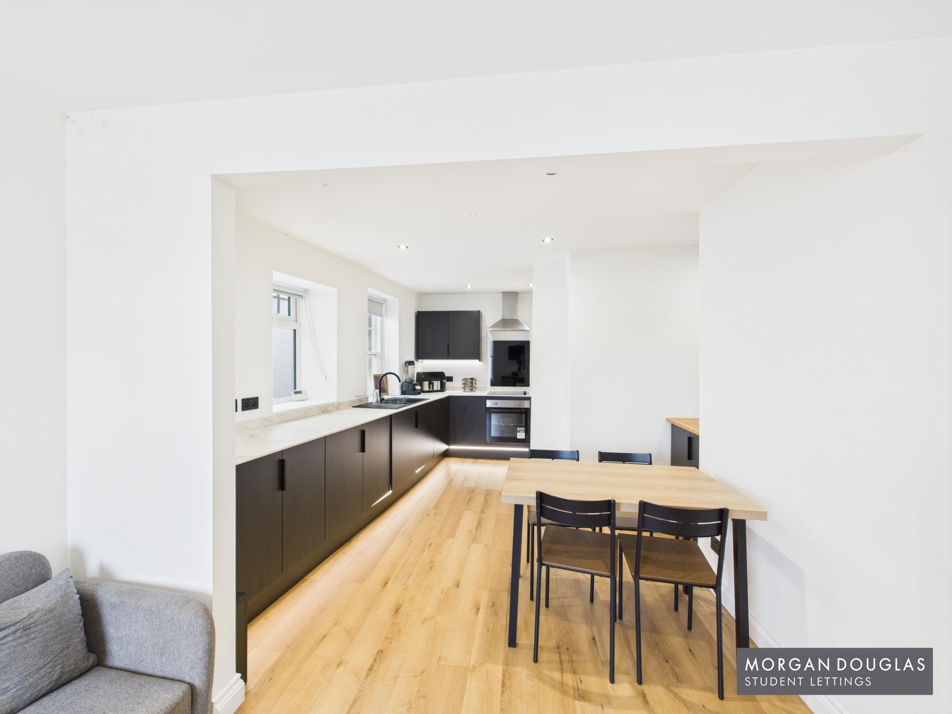 4 bed student house to rent on 12 Crossgate, Durham, DH1 4PS | StuRents