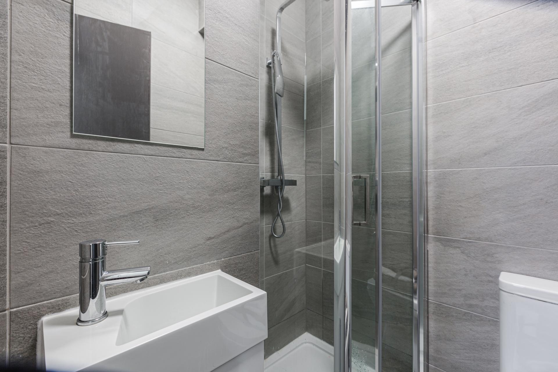 5 bed student house to rent on Holt Road, Liverpool, L7 2PR | StuRents