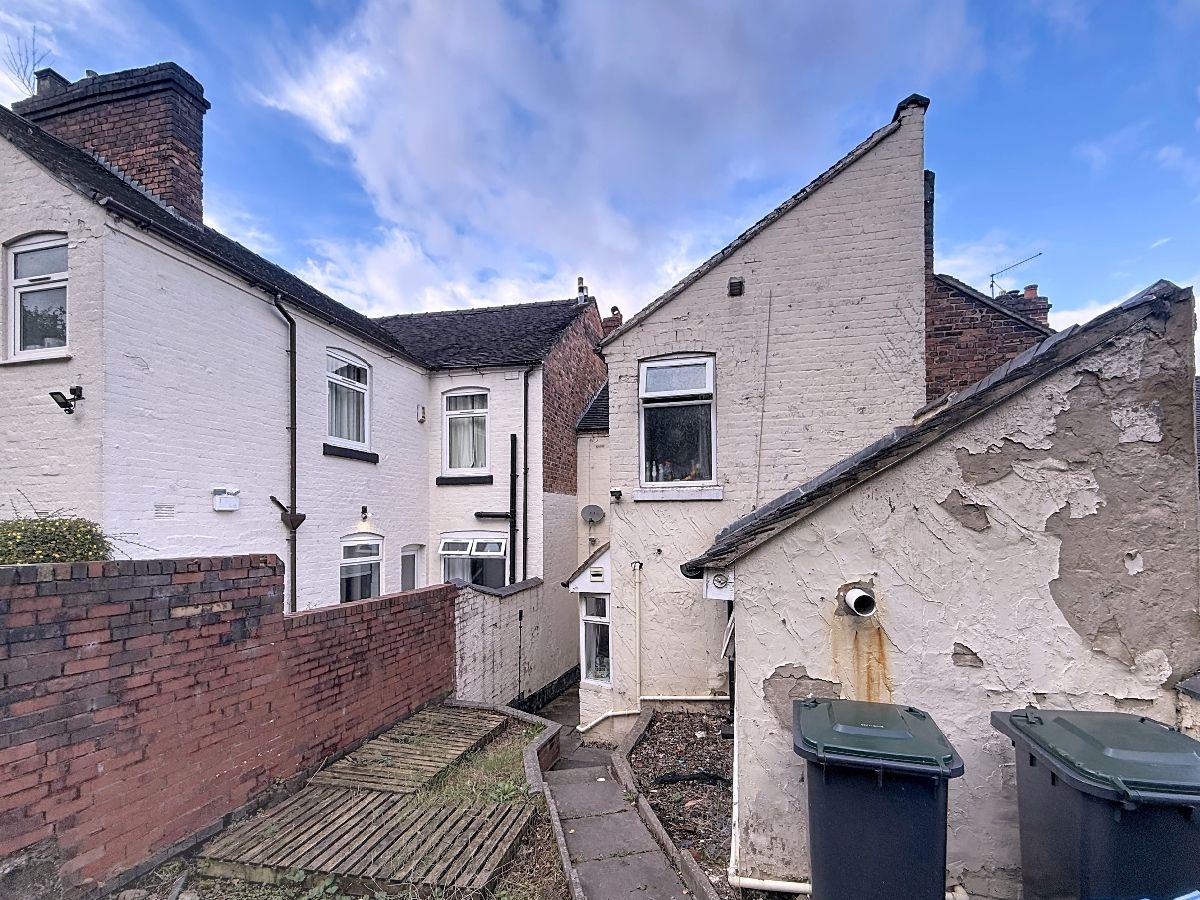 6 bed student house to rent on Etruria Road, Stoke-on-Trent, ST4 6JW ...