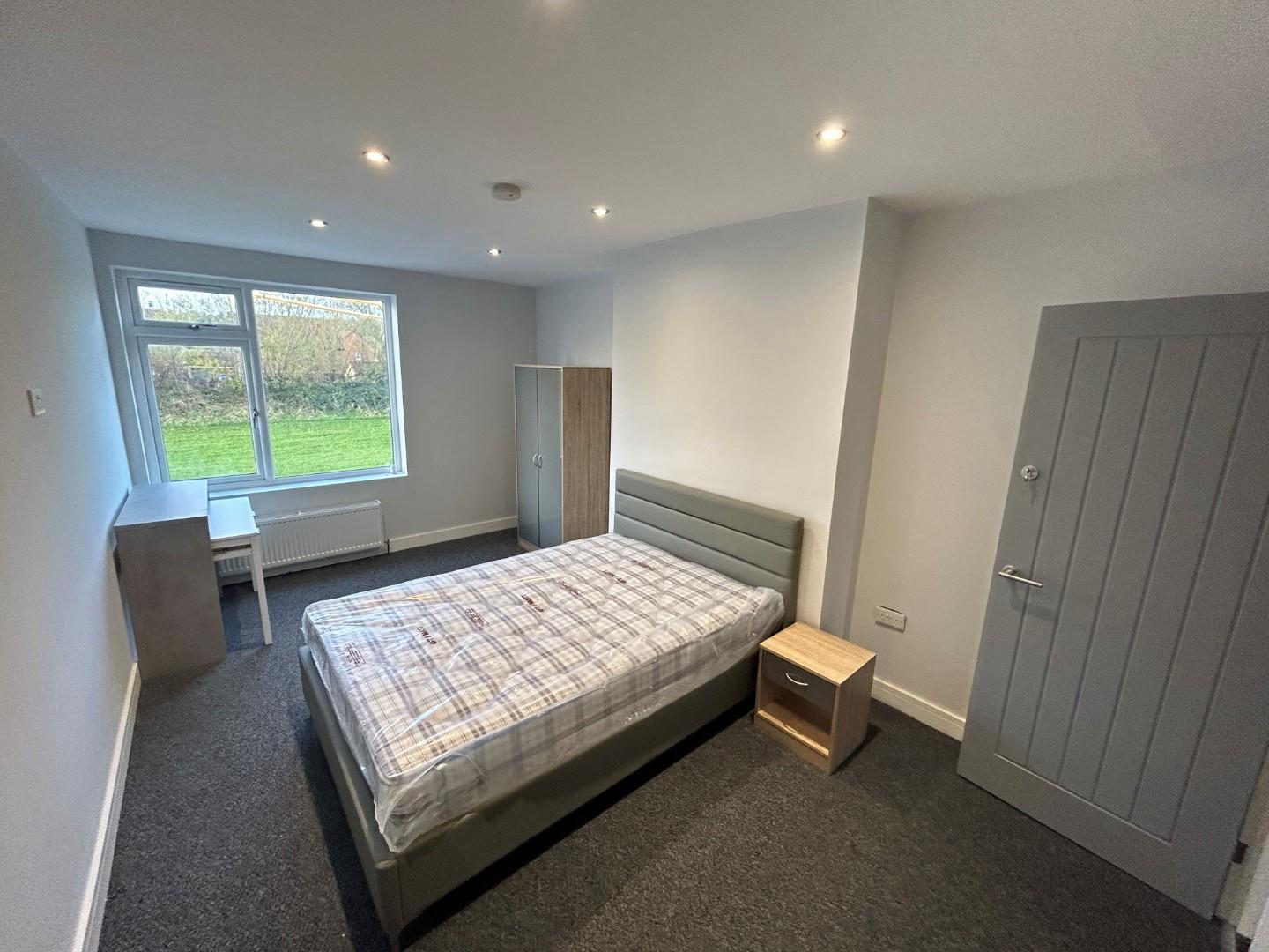 3 bed student house to rent on High Street South, Durham, DH7 8EX ...
