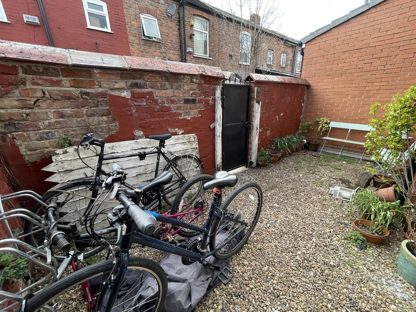 4 bed student house to rent on Oxney Road, Manchester, M14 5SZ | StuRents