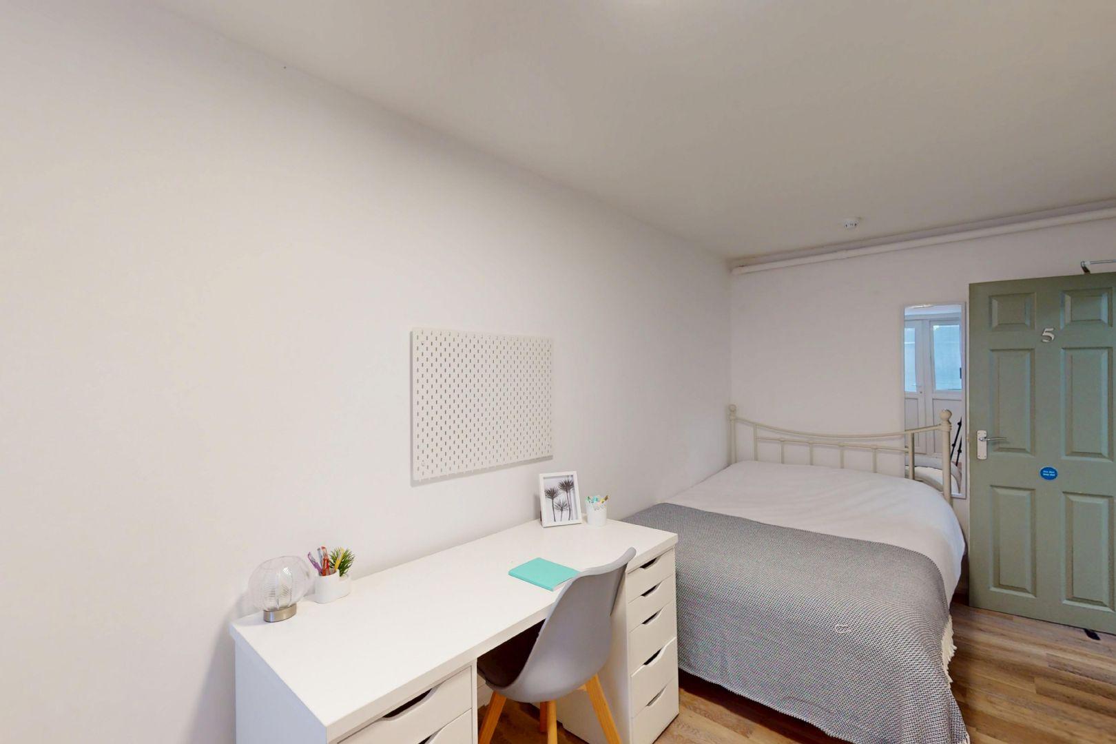 7 bed student house to rent on A, Nottingham, NG3 4HG | StuRents