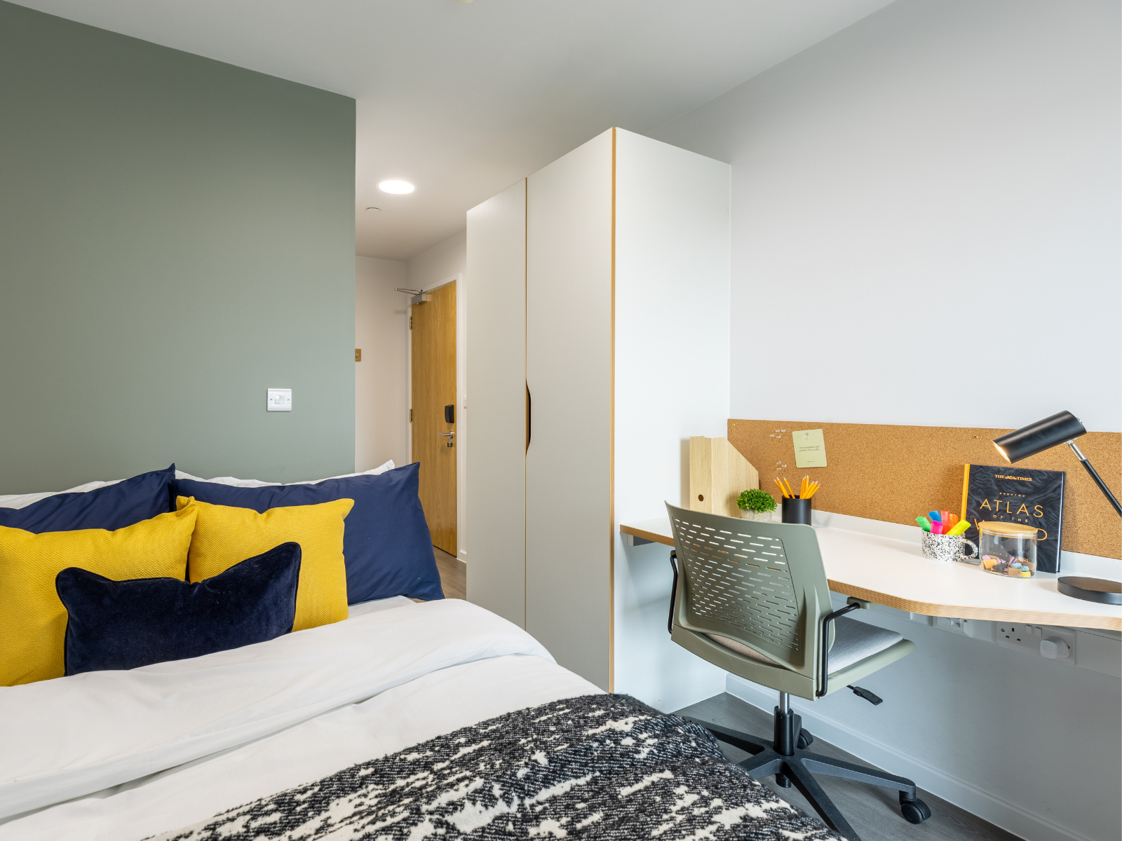 Bronze En Suite student 1 bed flat to rent on New Bridewell, Nelson ...