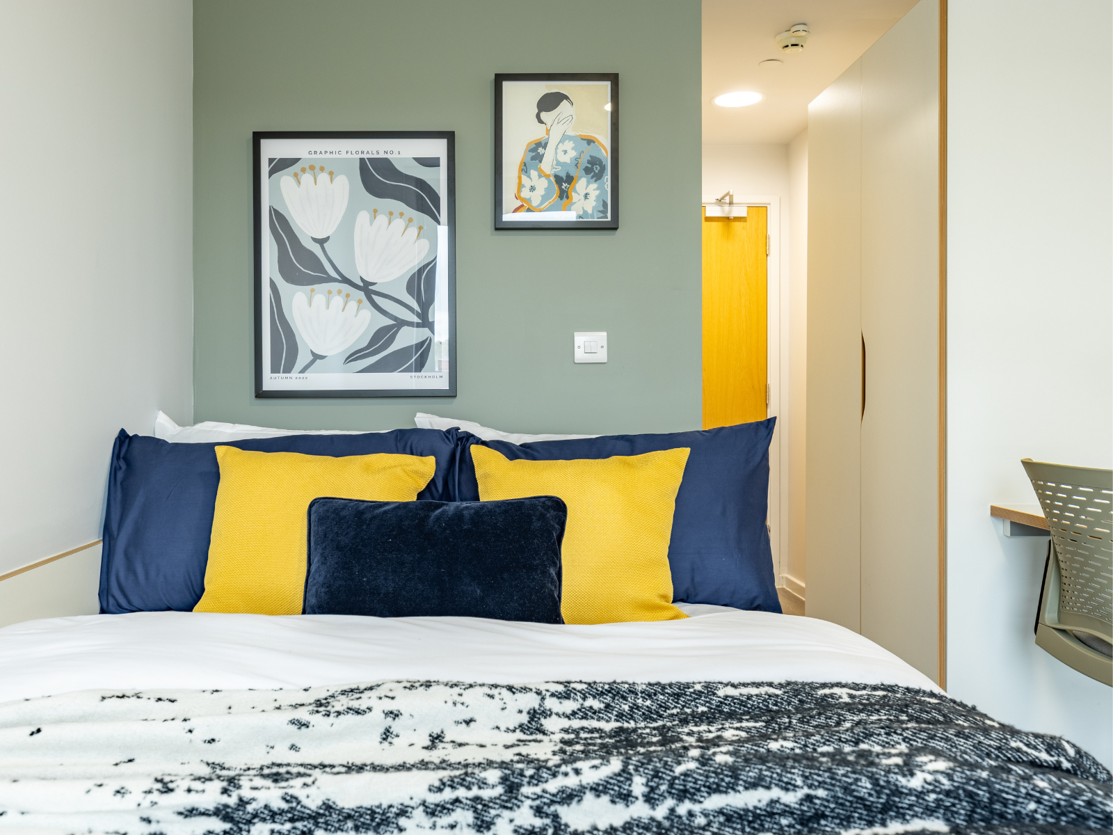 Platinum En Suite student 1 bed flat to rent on New Bridewell, Nelson ...